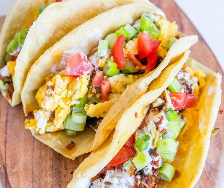 Spicy Egg and Chorizo Breakfast Tacos ⋆ Sweet C's Designs