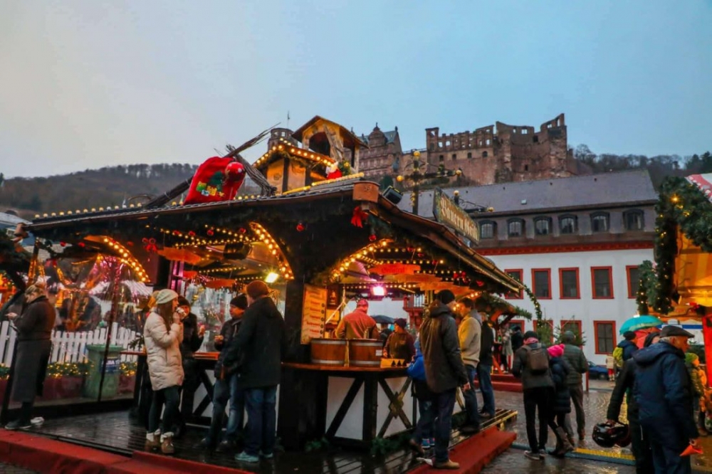 Heidelberg at Christmas - Sweet Cs Designs