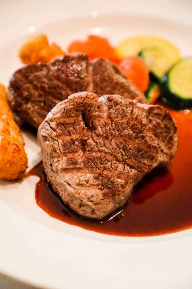 What to Eat on the Regal Princess - Sweet Cs Designs