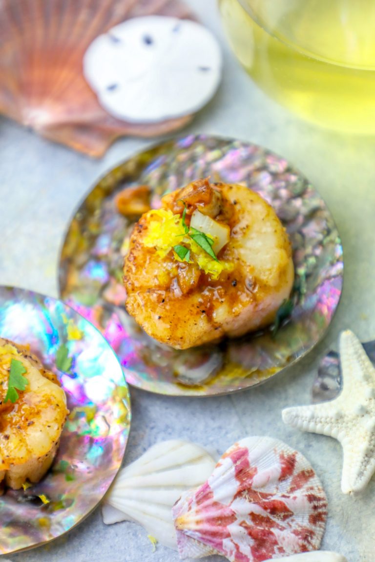 The Best Easy Lemon Garlic Butter Pan Fried Scallops Recipe