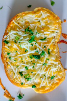 Easy Garlic Butter Texas Toast - Sweet Cs Designs