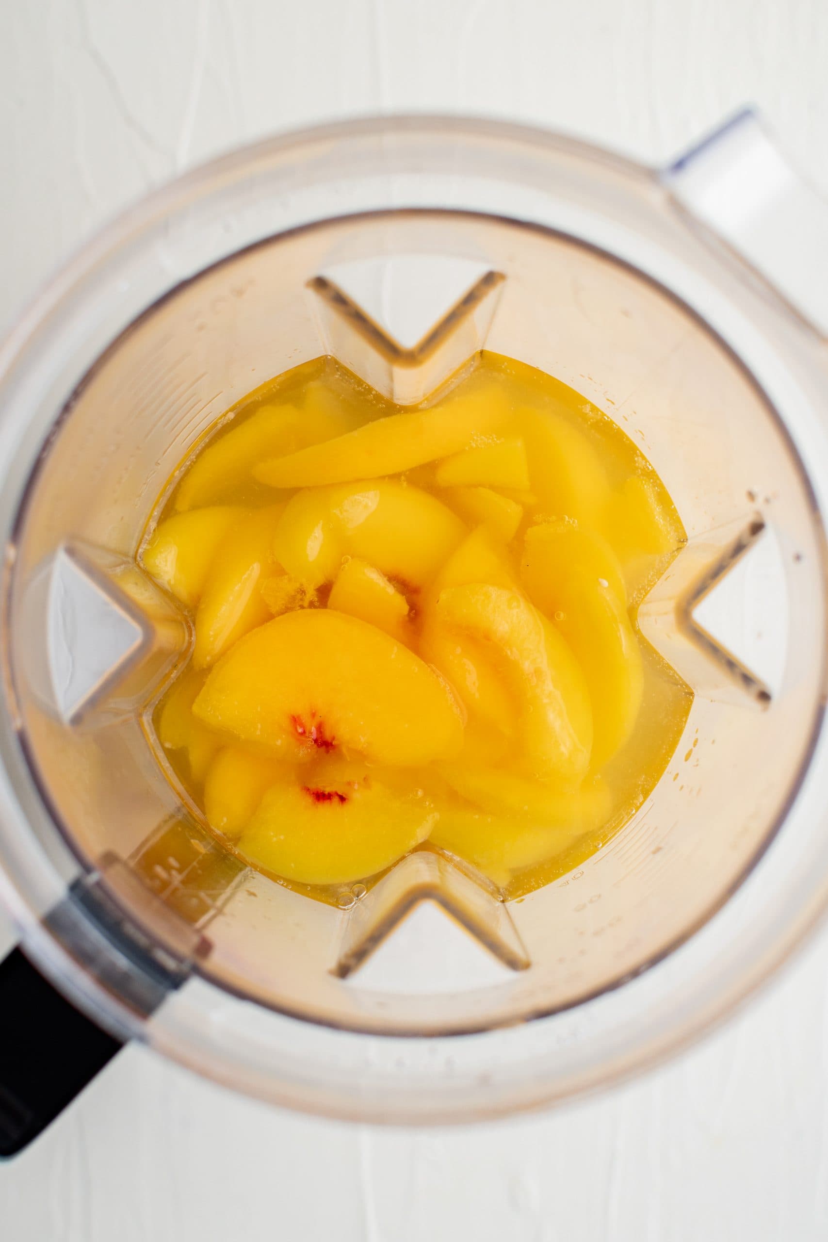 Easy Simple Peach Bellinis Cocktail Recipe - Sweet Cs Designs