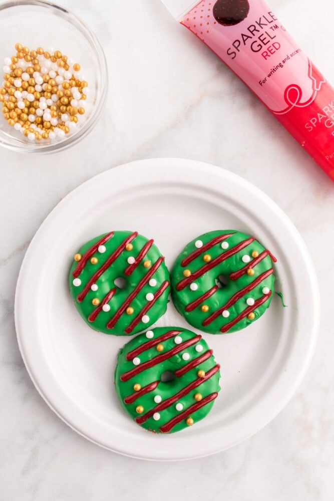 Easy Wreath Christmas Cookies - Sweet Cs Designs