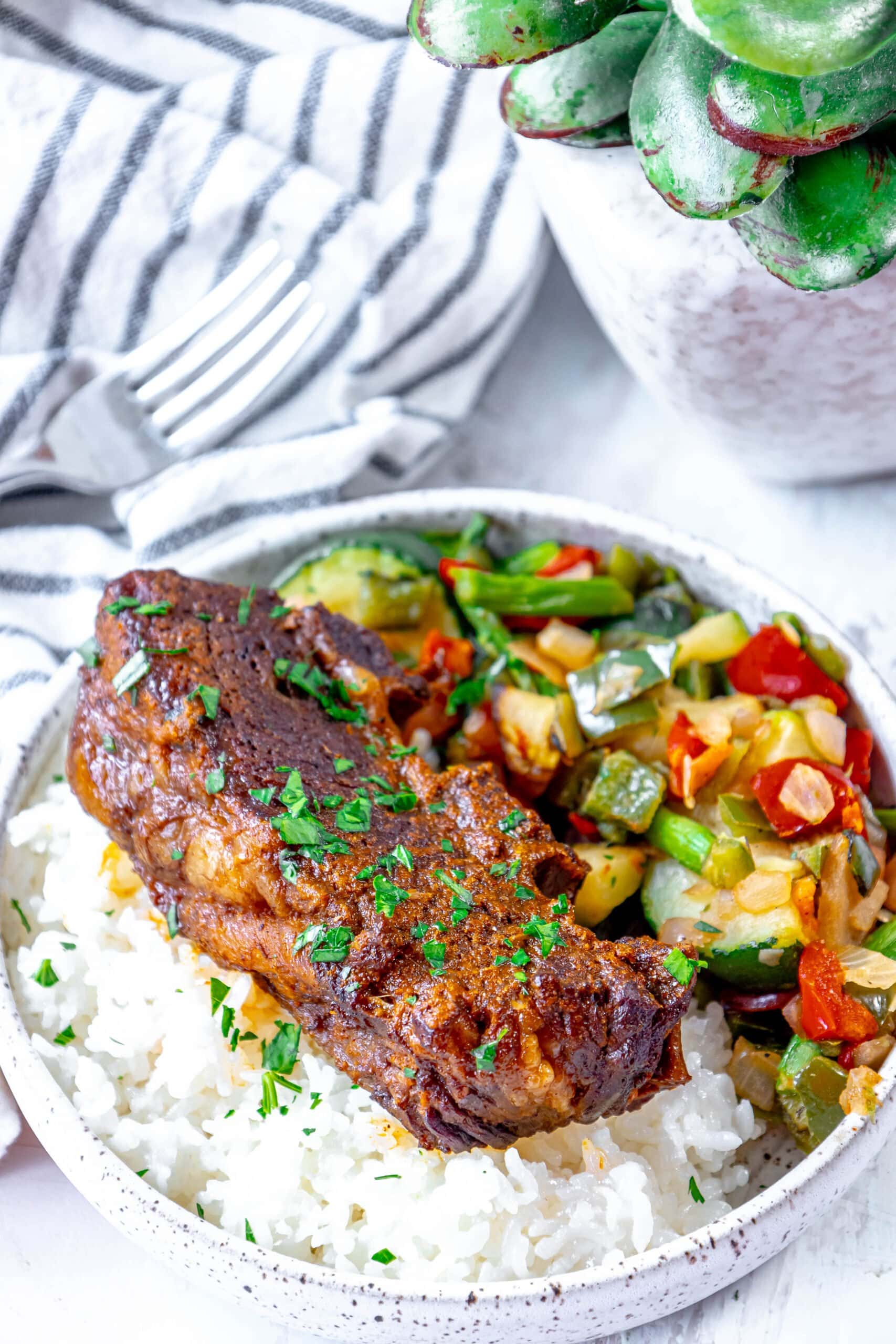 Instant Pot Beef Short Ribs - Sweet Cs Designs