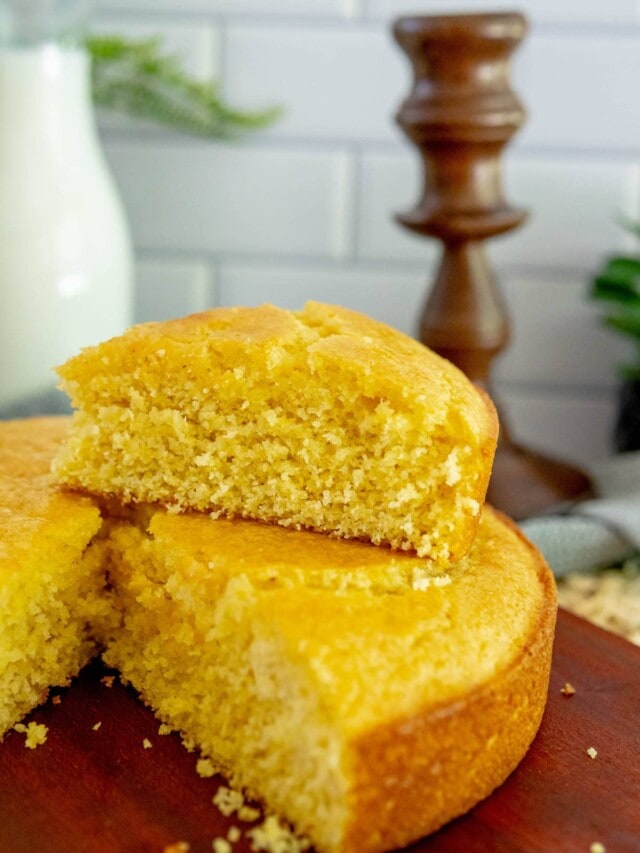 Honey Butter Cornbread Recipe - Sweet Cs Designs