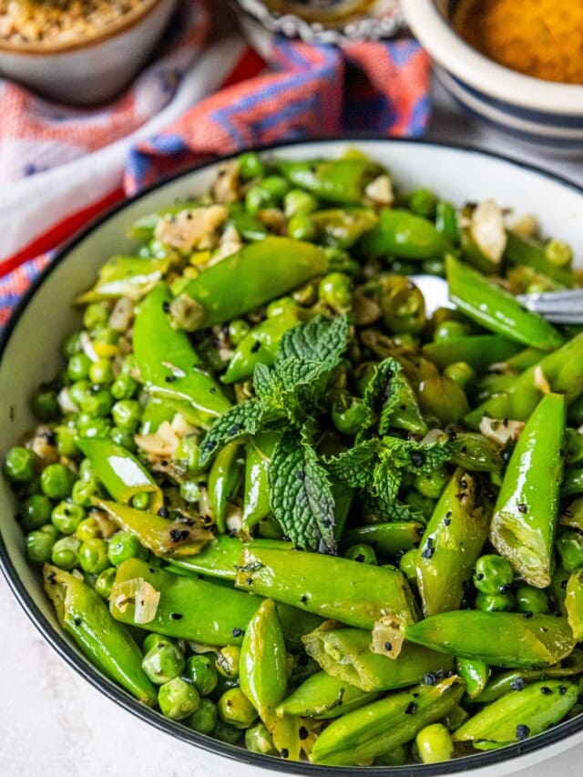 Peas with Mint and Garlic Recipe - Sweet Cs Designs