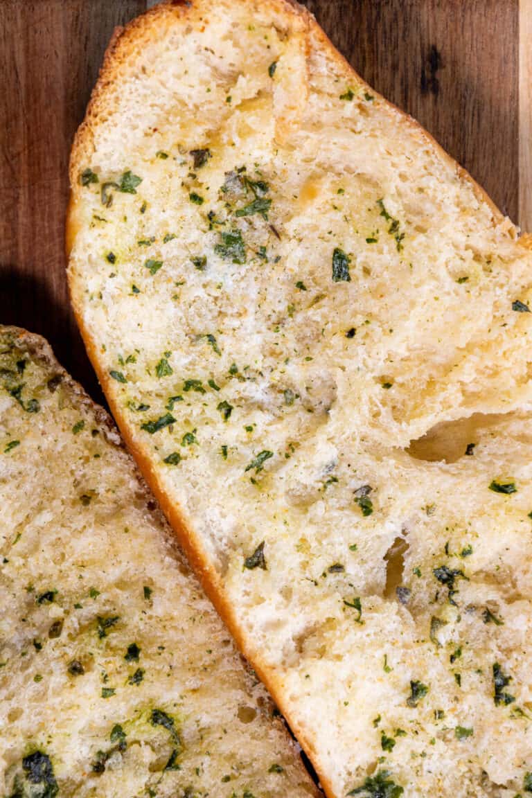 Easy Garlic Bread - Sweet Cs Designs