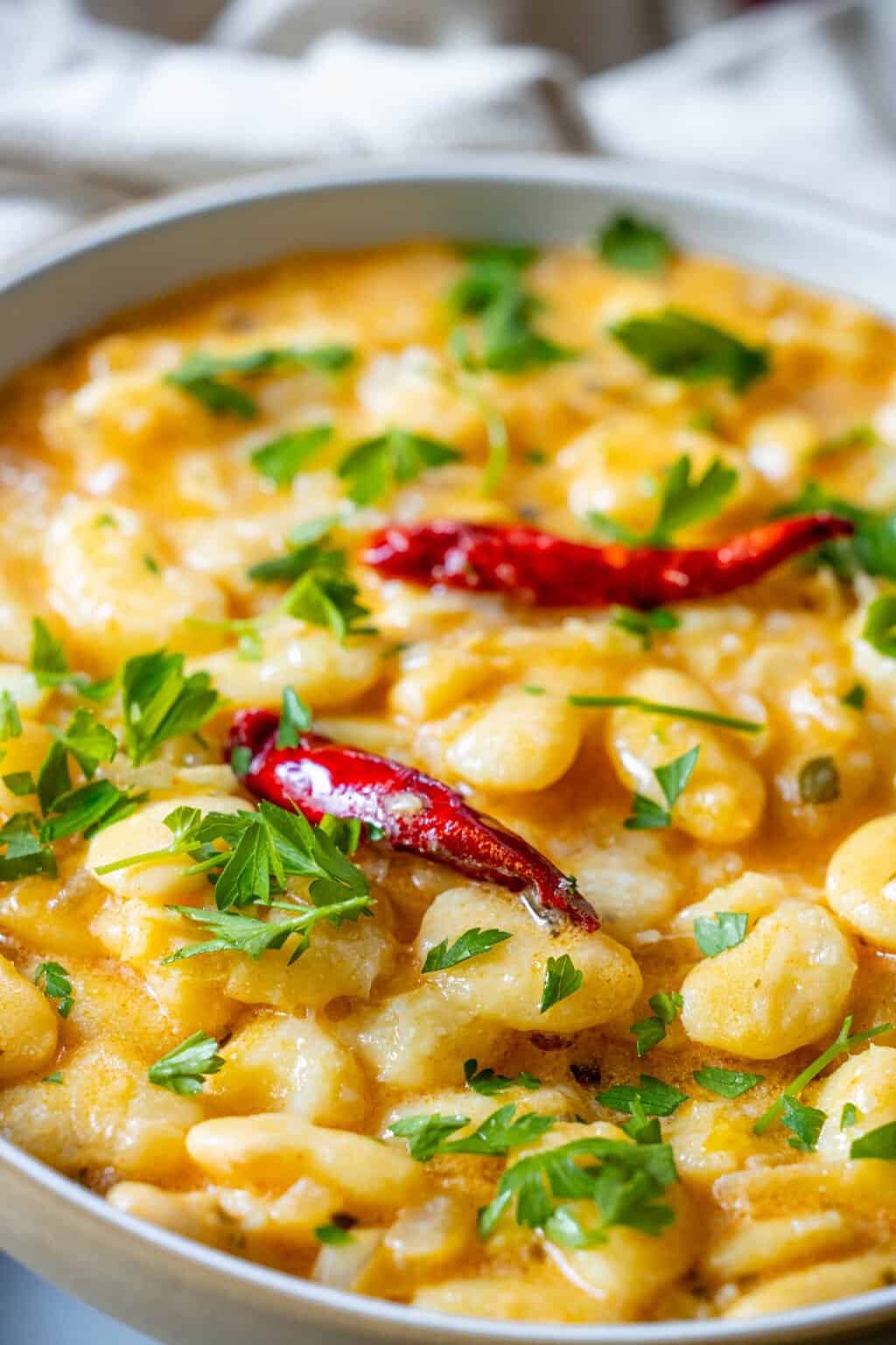 Creamy Garlic Butter Beans - Sweet Cs Designs